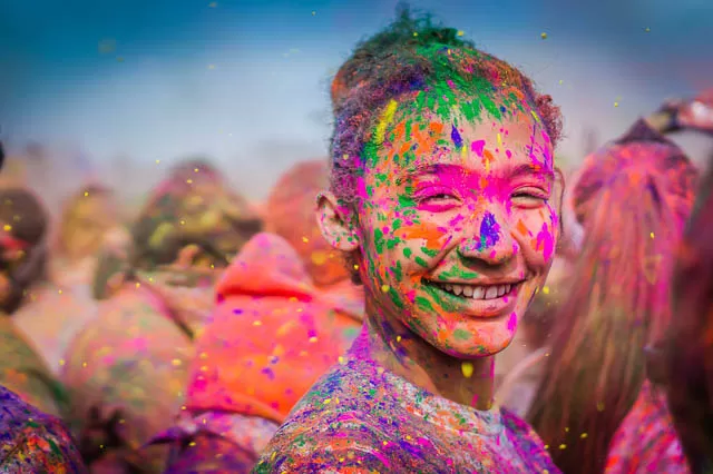 10 places to experience holi in India